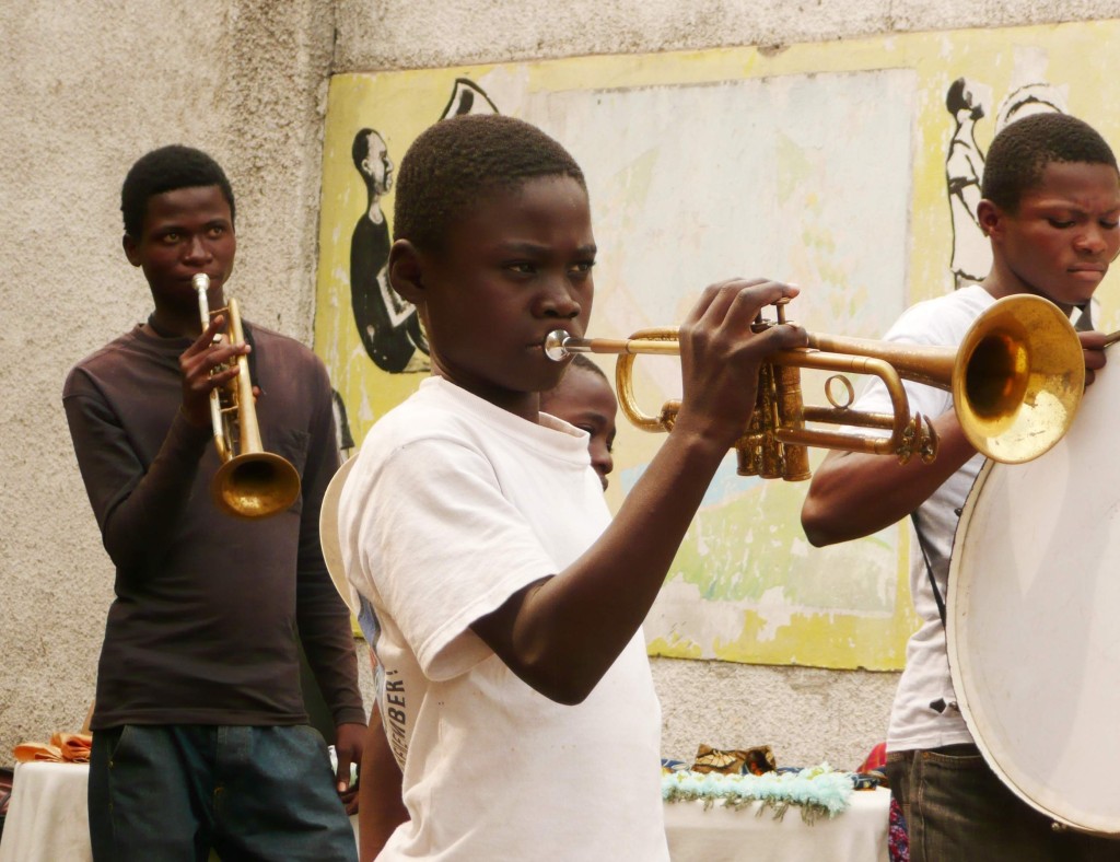 Picture V&R Instrument Donations - Vintage & Rare Blog