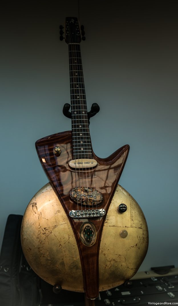 The Holy Grail Guitar Show 2018 Picture Gallery Vintage & Rare