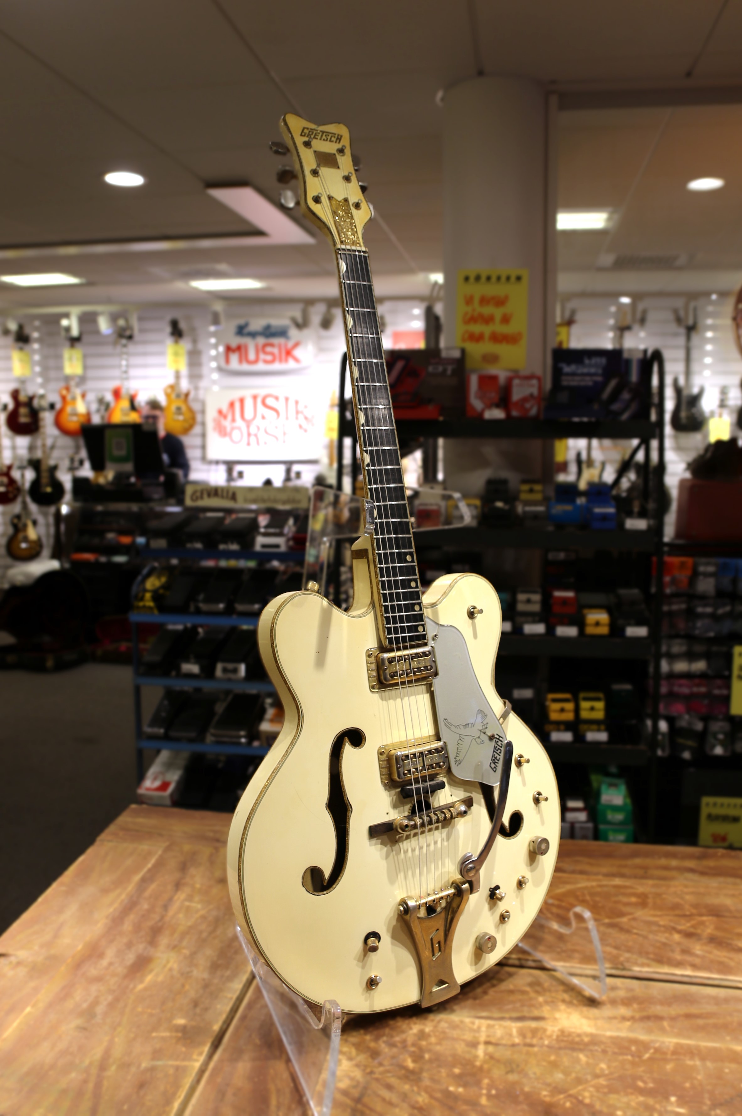 Gretsch White Falcon 1966 White Guitar For Sale Musikbörsen Göteborg