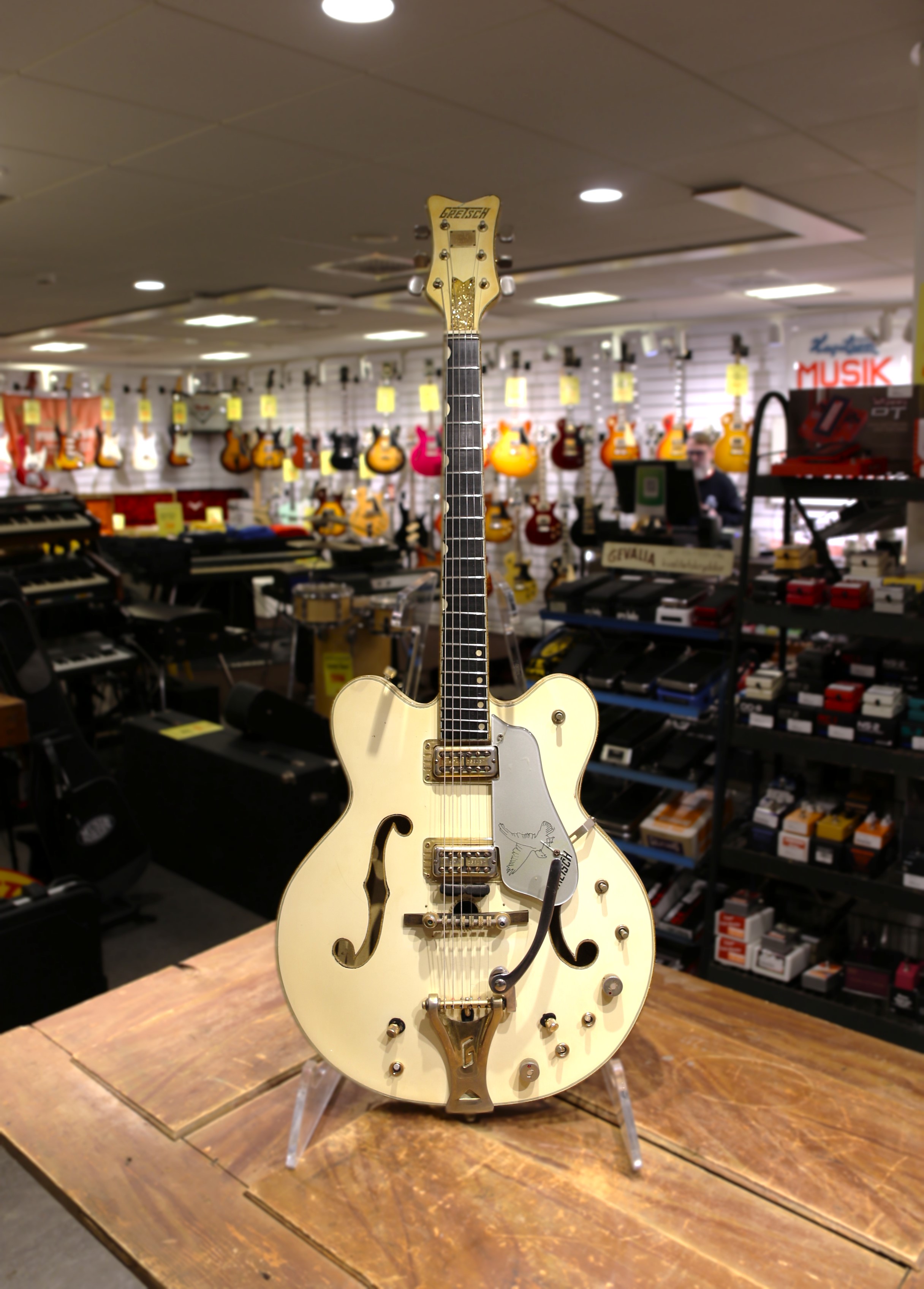 Gretsch White Falcon 1966 White Guitar For Sale Musikbörsen Göteborg