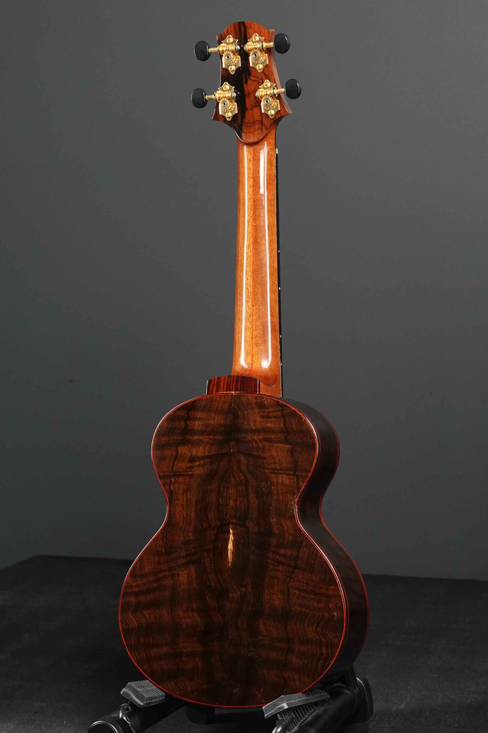 Water Road Concert Ukulele (Rose) German Spruce / Jacaranda 2012 ...