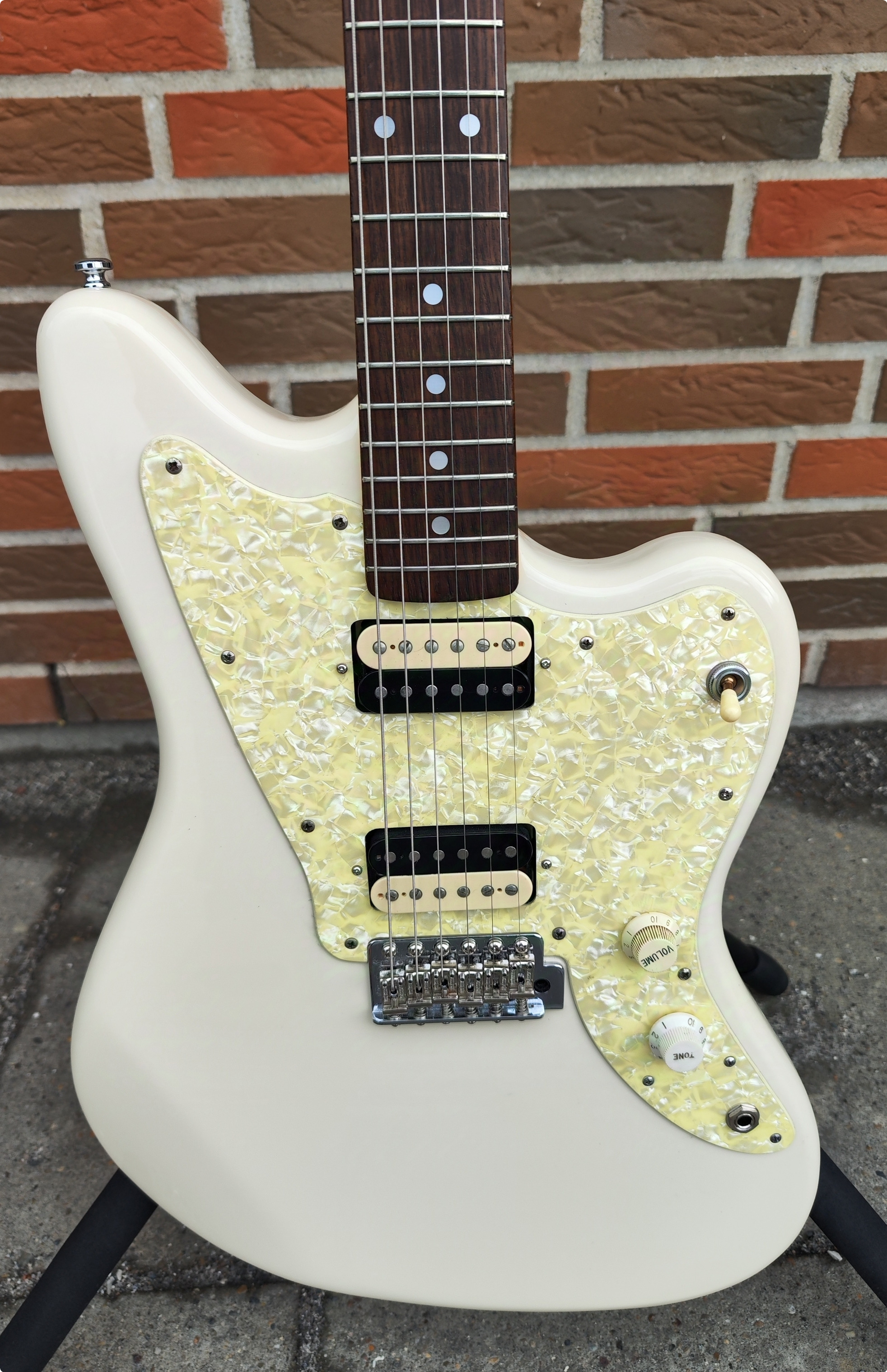 Squier JagMaster Vista Japan 1996 White Refinished Guitar For Sale ...