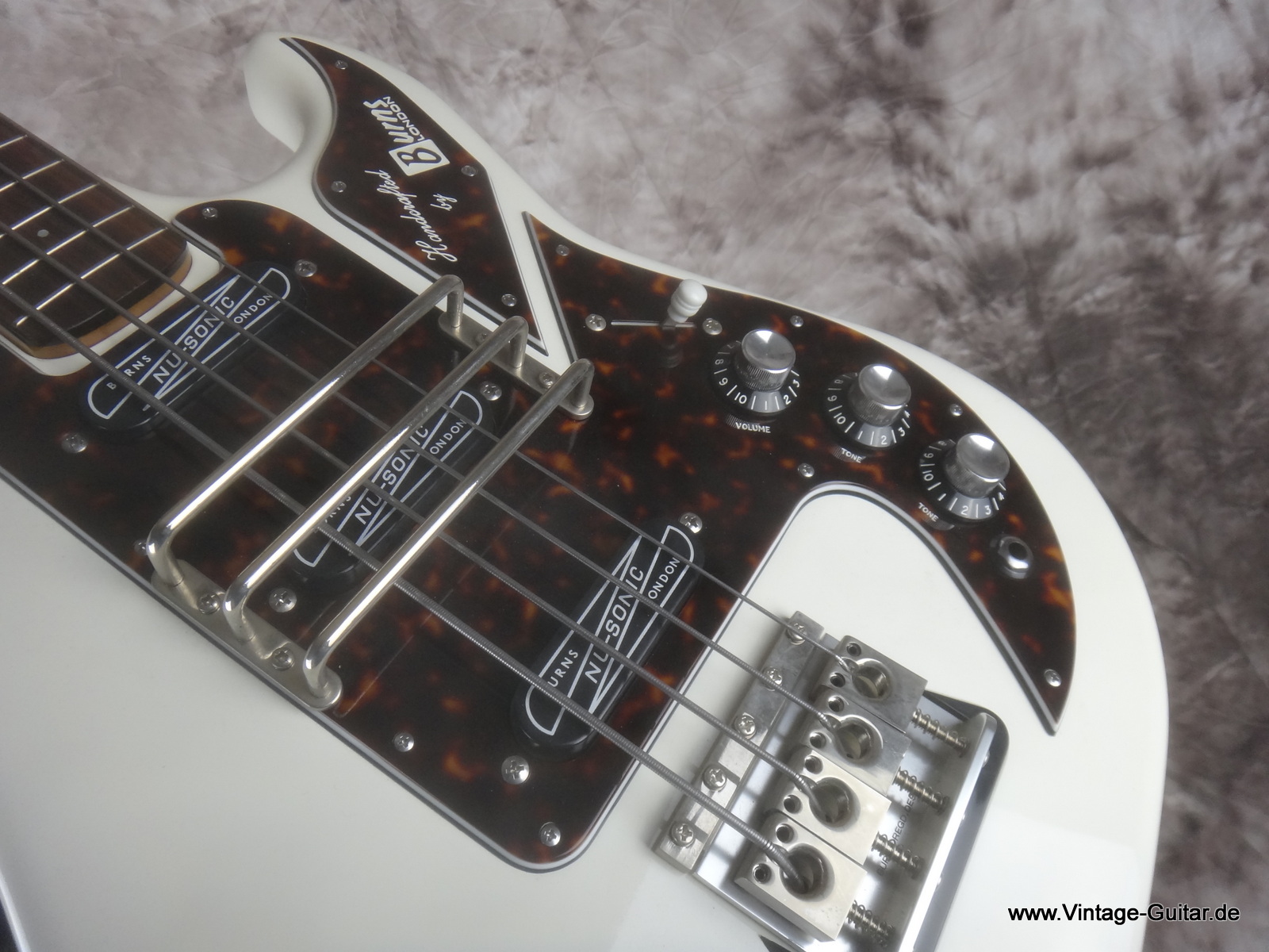 Burns John Rostill Shadows Bass 1964 2008 White Bass For Sale Vintage ...