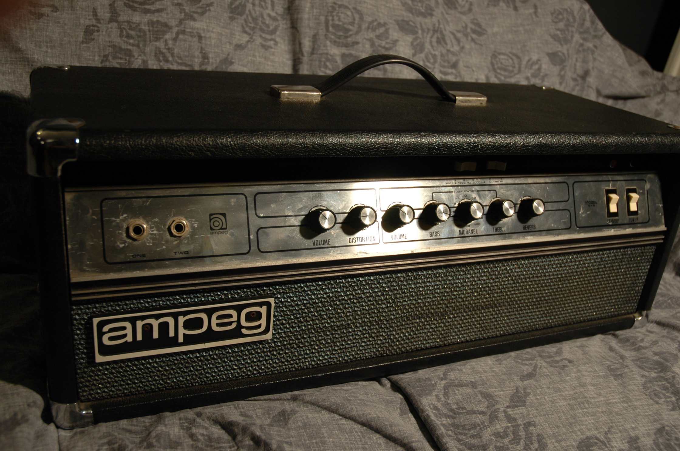 Ampeg V 4 1975 Black Amp For Sale Captain Guitar Lounge