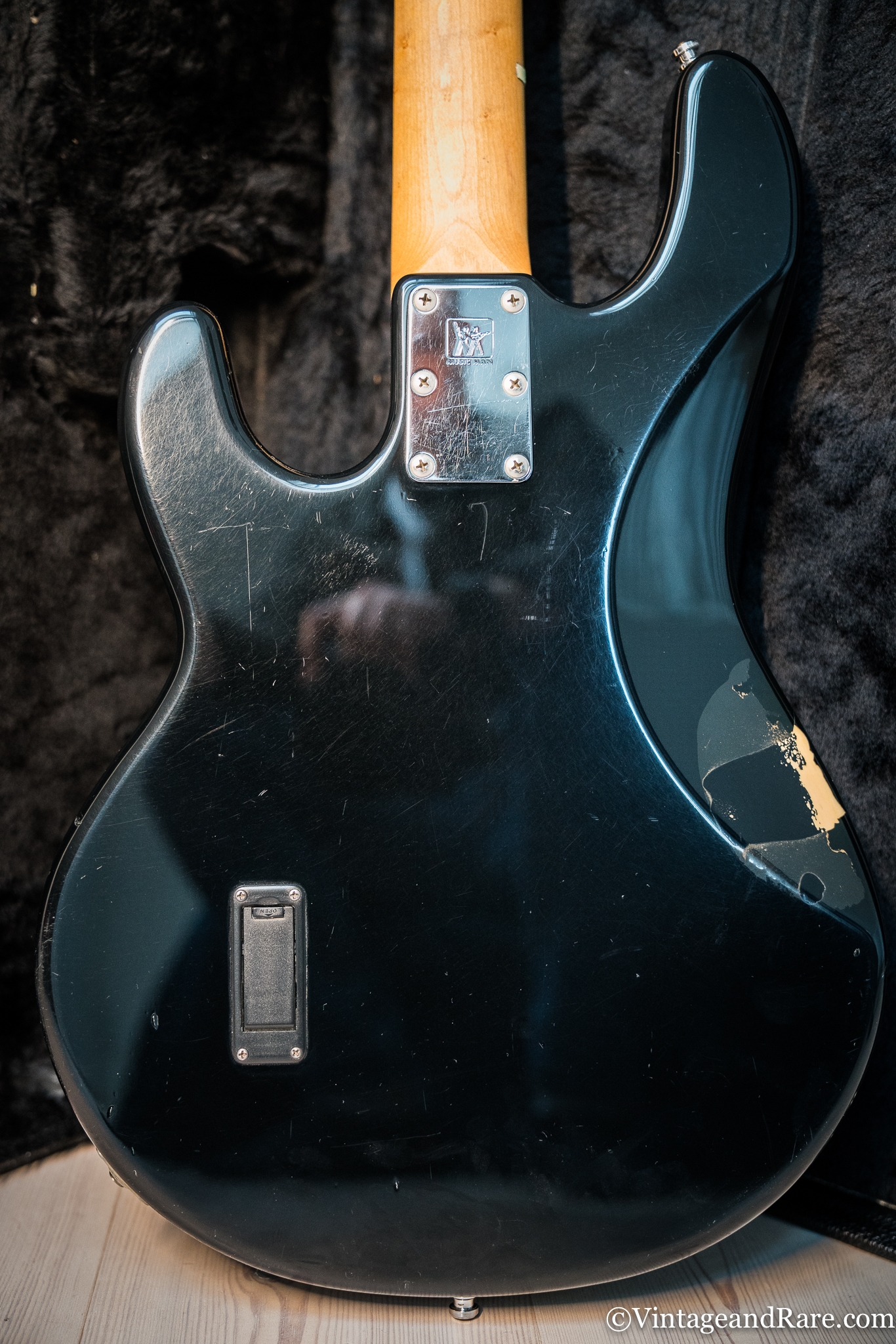 Earnie Ball Music Man Sting Ray 1990's Black Bass For Sale The Official ... Earnie Ball Music Man Sting Ray 1990's Black Bass For Sale The Official ...
